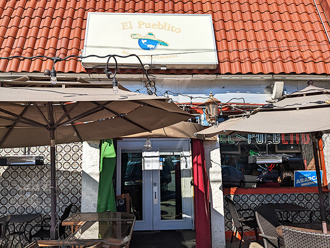 El Pueblito's terracotta-tiled roof and patio umbrellas give off that "I'm not trying too hard, but I'm still fabulous" vibe that perfectly matches its no-nonsense food philosophy.