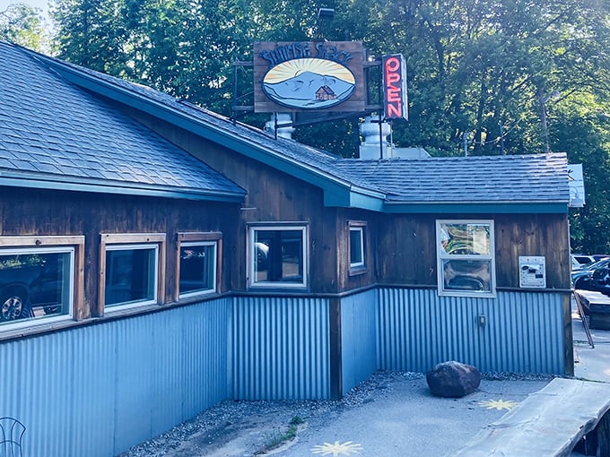 This unassuming wooden shack proves once again that culinary greatness rarely comes in fancy packages. Your morning adventure begins here.