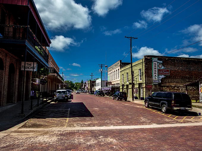 Jefferson's historic brick streets and vintage storefronts transport you to a time when steamboats, not smartphones, were the cutting edge of technology.
