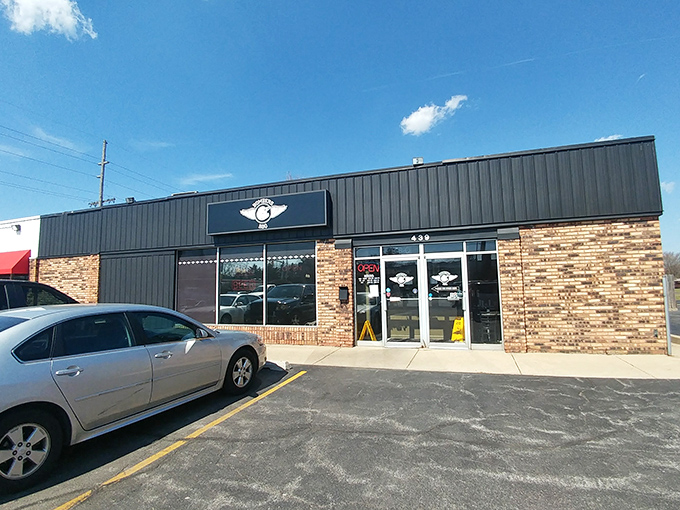 The unassuming storefront of Bombers BBQ in Munster might fool you, but remember&mdash;Superman changed in phone booths, not palaces.