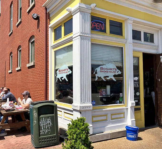 The bright yellow trim and iconic pig logo beckon hungry visitors to this unassuming corner of Soulard. BBQ paradise doesn't need fancy digs.