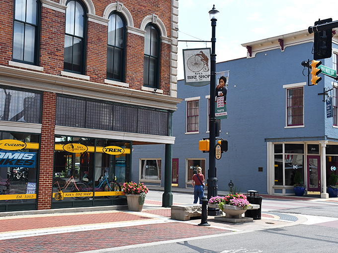 Walnut Street welcomes you with its small-town charm and big-city aspirations. The perfect blend of Midwestern practicality and unexpected character.