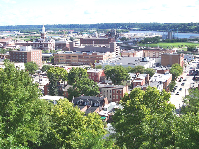 Dubuque's historic Main Street isn't just preserved—it's alive! Brick buildings house modern businesses where locals actually shop, not museum pieces behind velvet ropes.