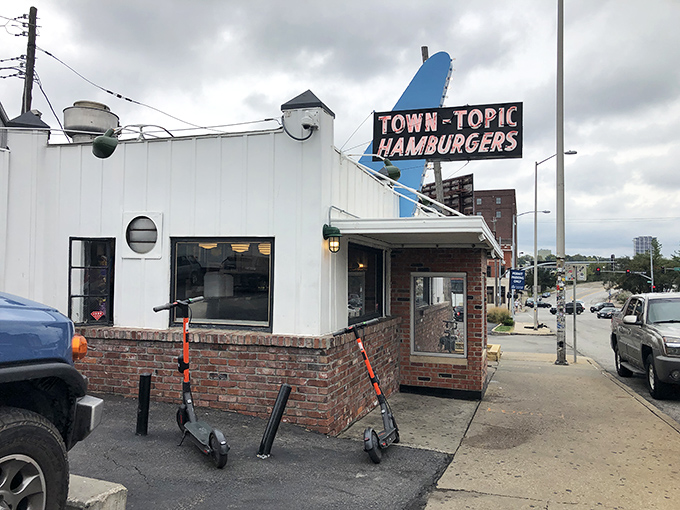 That iconic blue arrow has been guiding hungry Kansas Citians to burger nirvana since 1937. Some landmarks don't need to change.