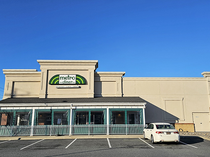 Metro Diner's welcoming exterior promises comfort food paradise behind those green awnings. Delaware's answer to breakfast bliss awaits inside.