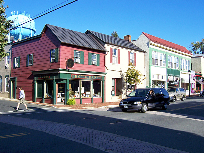 Main Street Warrenton looks like it was plucked from a Norman Rockwell painting, complete with American flags that seem to wave in perfect small-town synchronicity.