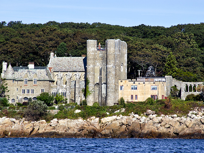 Stone archways and towers that would make King Arthur do a double-take. Medieval magnificence meets New England charm in this coastal fortress.
