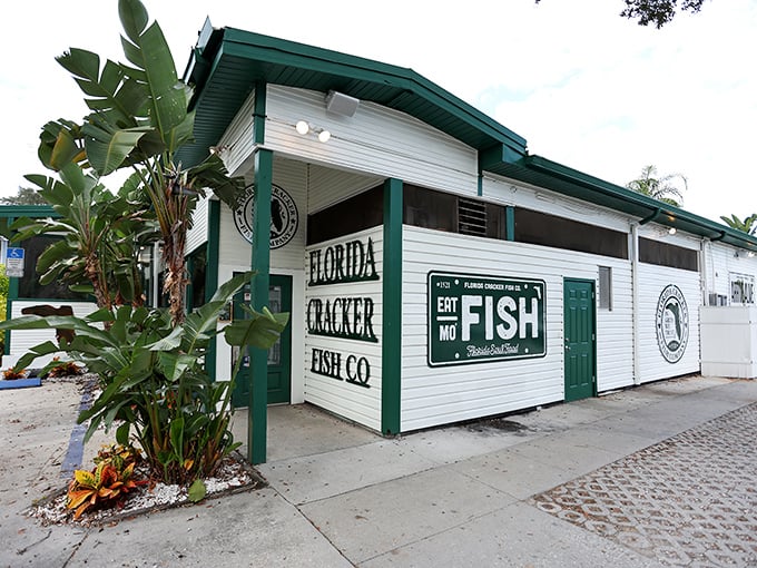 Old Florida charm meets seafood paradise at this unassuming white building with green trim. Palm fronds wave hello as if they know what deliciousness awaits inside.