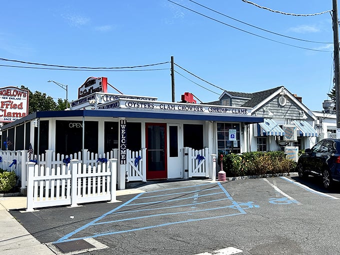 The unassuming exterior of Bigelow's hides seafood treasures within, like finding a pearl in the most ordinary-looking oyster.