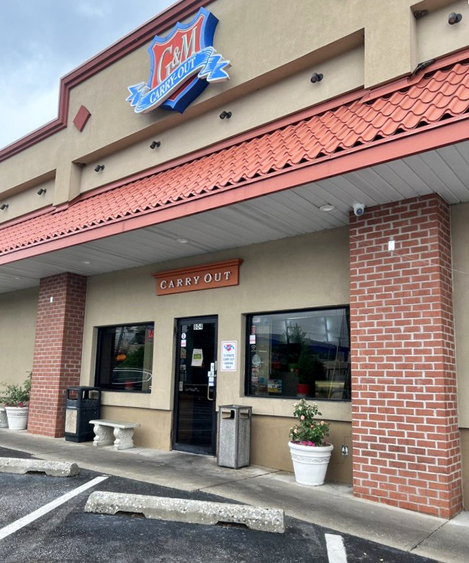 The unassuming exterior of G&M belies the seafood treasures within, like finding a pearl in the most ordinary-looking oyster.