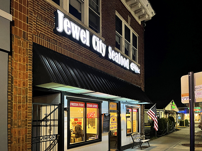 The unassuming brick fa&ccedil;ade of Jewel City Seafood might not scream "culinary destination," but that's part of its charm&mdash;the best treasures often hide in plain sight.