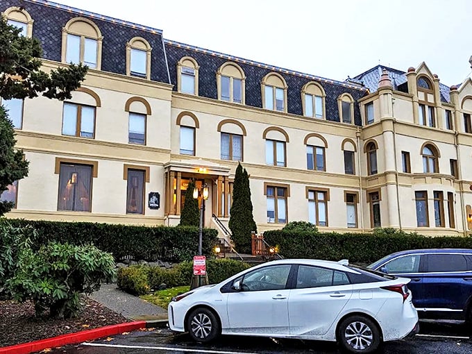 The cream-colored fa&ccedil;ade of Manresa Castle stands proudly against the Washington sky, like European royalty who decided the Pacific Northwest needed more turrets.