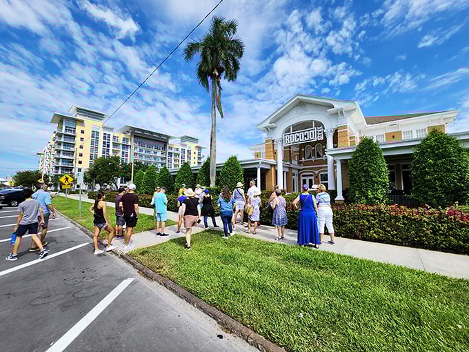 Grand doesn't begin to describe it. Rococo Steak's majestic exterior, with its illuminated columns and elegant fa&ccedil;ade, promises a dining experience worthy of royalty.