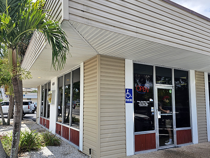 The unassuming exterior of Beefy King might not scream "culinary landmark," but locals know this modest facade hides Orlando's temple of roast beef perfection.