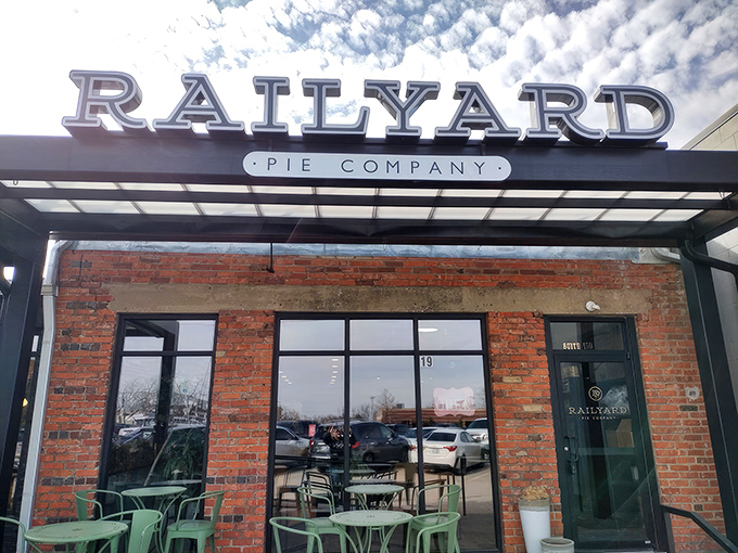 The brick-and-mortar pie paradise that's causing Edmond locals to develop a new kind of traffic jam&mdash;the dessert-seeking variety.