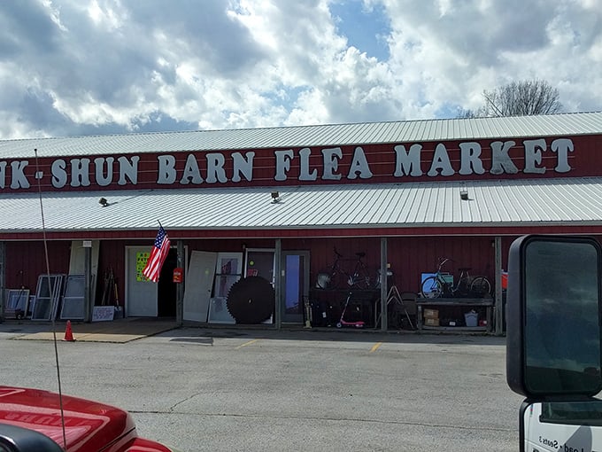 The red barn exterior promises nothing fancy, just honest-to-goodness treasure hunting. Like a poker player with a royal flush, it keeps its best cards hidden inside.