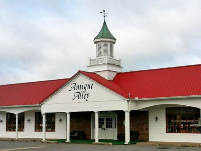 The church-like cupola and bright red roof make Antique Alley impossible to miss&mdash;like a cathedral where the religion is vintage treasures and bargain hunting.