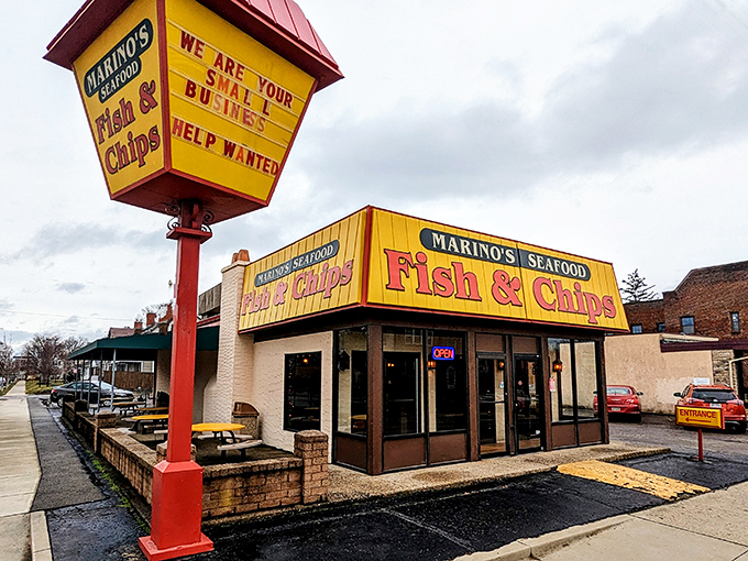 That sunshine-yellow exterior isn't just a building&mdash;it's a beacon of deep-fried hope for seafood lovers stranded in landlocked Ohio.