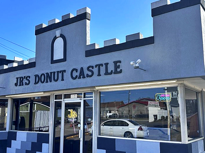 Not all castles have moats and dragons. This one defends against hunger with a fortress of fried dough and a blue-gray fa&ccedil;ade that says "royalty of the breakfast realm."