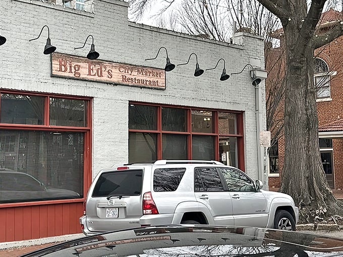 The unassuming white brick exterior of Big Ed's hides culinary treasures within, like a Southern food speakeasy waiting to be discovered.