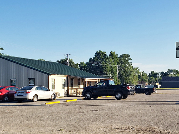 The modest exterior belies the time-traveling experience within. This unassuming Route 66 landmark has been feeding hungry travelers longer than most interstate highways have existed.