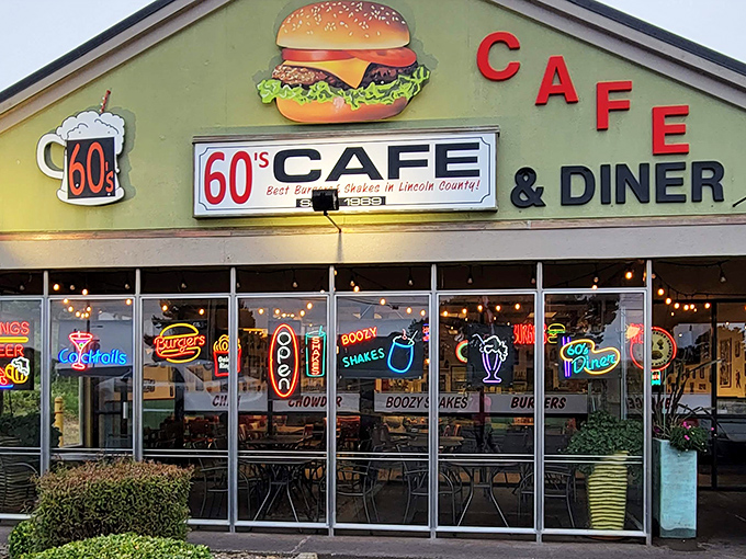 The giant burger on the facade isn't just decoration&mdash;it's a promise. This Route 66-inspired oasis beckons hungry travelers with retro charm.