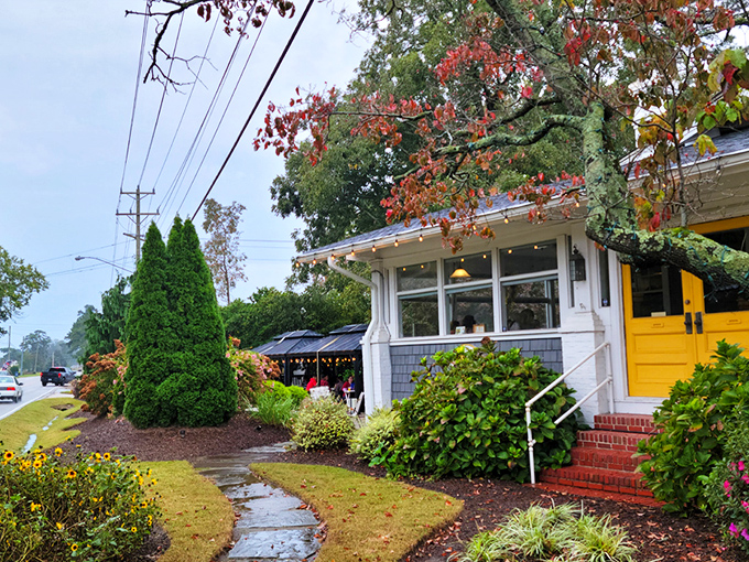 The sunny yellow doors of The Bee and The Biscuit beckon like a Southern grandmother waving you in for Sunday supper. Pure cottage charm!