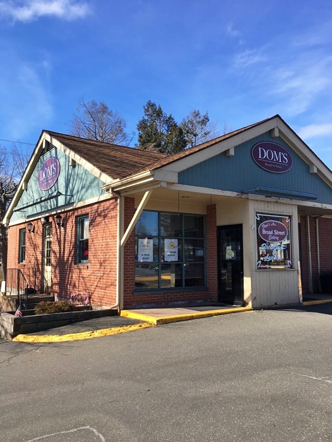 The blue-roofed beacon of breakfast bliss stands ready to welcome hungry Windsor residents. No fancy frills, just honest-to-goodness comfort food awaits inside.