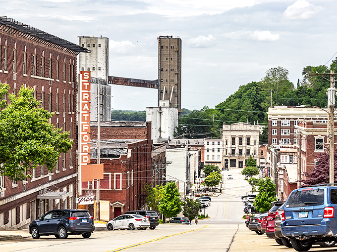 Alton's downtown streets are lined with historic brick buildings, offering small-town charm with big-town character—affordable Americana at its finest.