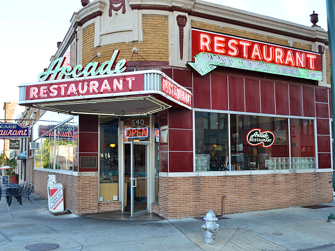 That iconic red exterior isn't just a building&mdash;it's a time machine disguised as Memphis's oldest caf&eacute;. The neon practically winks at you.
