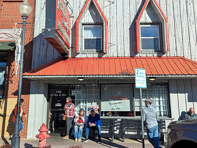 The unassuming storefront of Farmhouse Restaurant might not scream "culinary destination," but local food pilgrims know better &ndash; this is fried chicken nirvana.