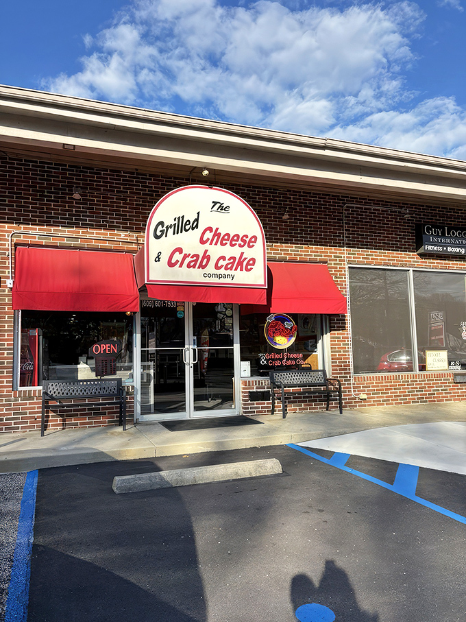 The iconic red awning beckons like a lighthouse for comfort food sailors. Simple, straightforward, and promising the two things we all secretly crave.