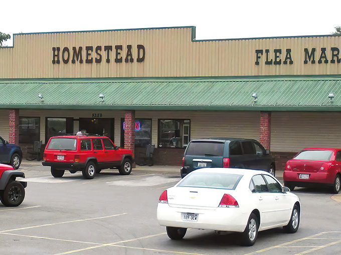 The unassuming exterior of Homestead Antique Mall belies the wonderland within, like a treasure chest disguised as an ordinary box. Adventure awaits!