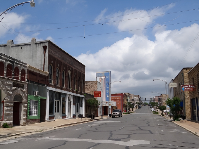 Batesville's Main Street whispers stories of yesteryear while inviting you to create new memories among its historic storefronts and charming sidewalks.
