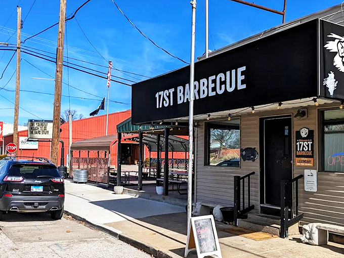 No flashy neon needed here! The unassuming exterior of 17th Street Barbecue proves that true barbecue legends don't need to dress up to impress.