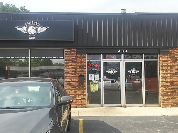 The unassuming storefront of Bombers BBQ in Munster might fool you, but remember&mdash;Superman changed in phone booths, not palaces.