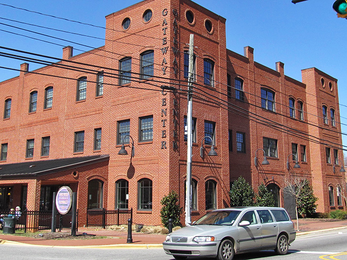 History isn't just words on a page in Hillsborough - it's right there on street corners where Governor Burke's dramatic 1781 capture is commemorated.