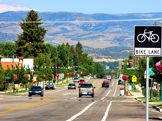 Midway's panoramic valley view makes retirement math simple: mountain vistas &divide; affordable living = the best decision you'll ever make.