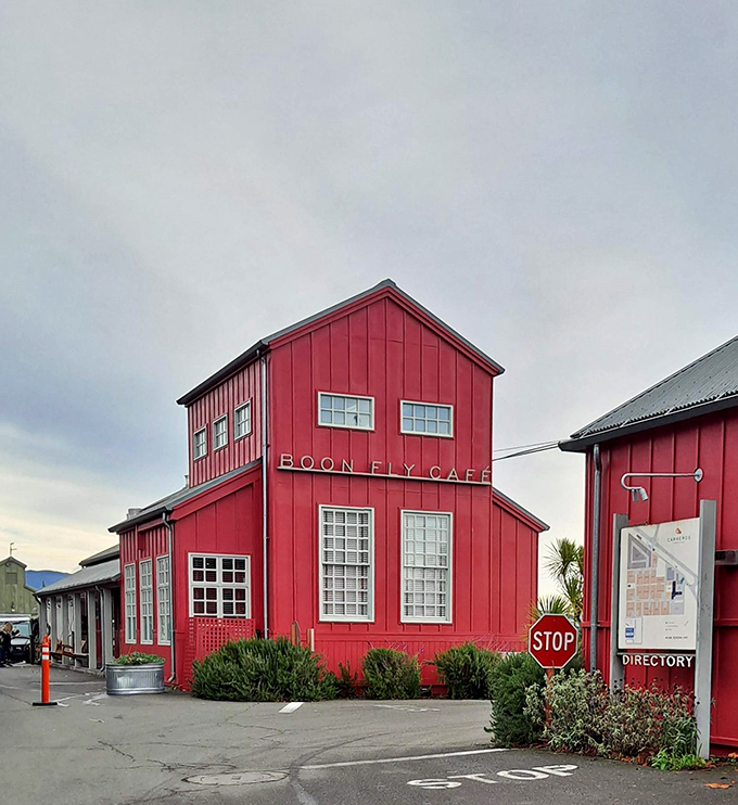 Red alert! This barn-turned-bistro is serving up comfort food that'll make your taste buds do a happy dance. Welcome to Boon Fly Cafe, where rustic charm meets culinary magic. 