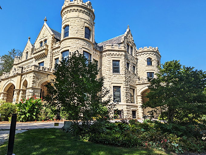 Joslyn Castle rises from the Nebraska landscape like a European nobleman who took a wrong turn at Albuquerque. Those Scottish Baronial turrets aren't mirage&mdash;they're pure Midwestern magic.