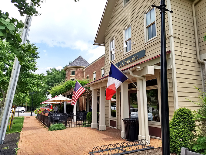 The French tricolor flutters beside Old Glory at this yellow-hued bistro, promising an international affair without the passport hassle.