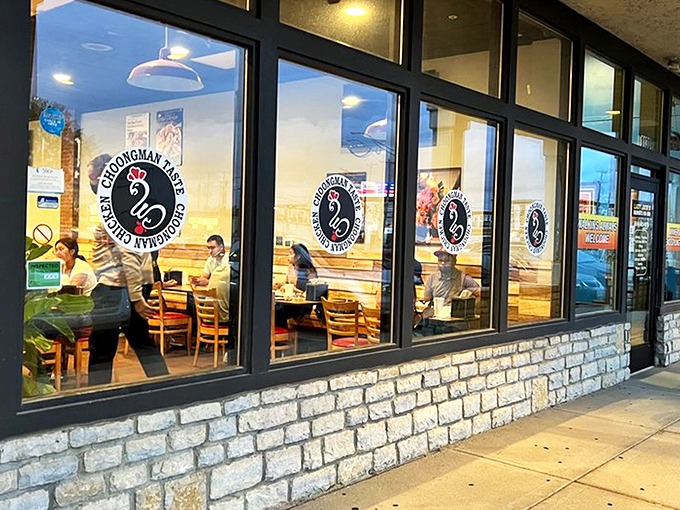 The rooster logo beckons from storefront windows, a humble fa&ccedil;ade hiding Columbus's Korean fried chicken revolution. Like finding Shakespeare performing in a strip mall.