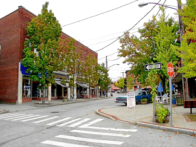 Downtown Putnam's brick facades tell stories of yesteryear while housing today's treasures. Main Street shopping that won't make your wallet weep.