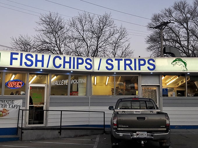 The no-nonsense exterior says it all: FISH/CHIPS/STRIPS. Like a haiku of fried deliciousness that cuts straight to the culinary chase.