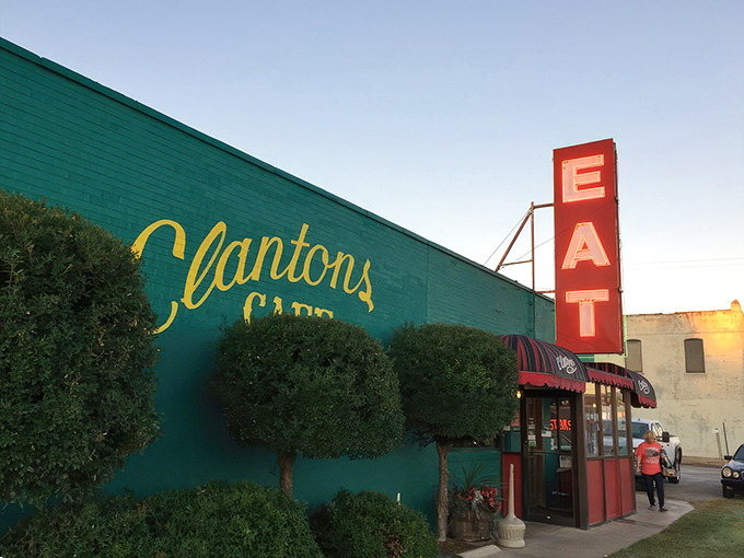 The turquoise and red exterior of Clanton's stands out like a beacon on Route 66, promising comfort food salvation to weary travelers. 