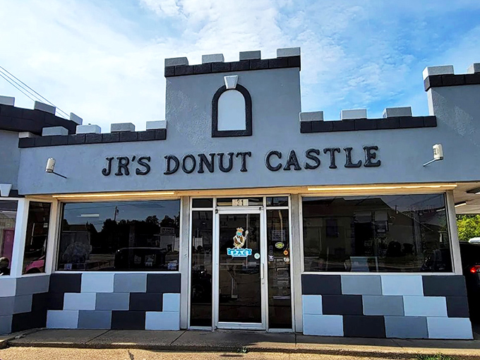 Not all castles have moats and dragons. This one defends against hunger with a fortress of fried dough and a blue-gray fa&ccedil;ade that says "royalty of the breakfast realm."