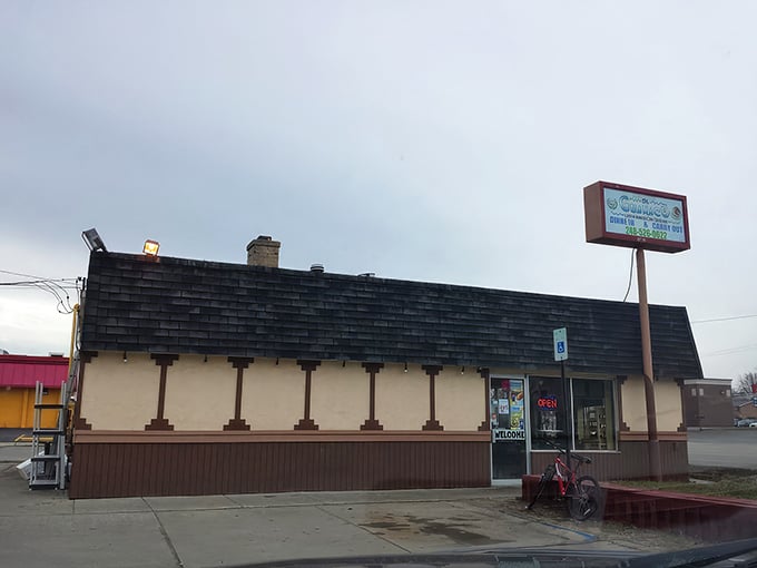 The unassuming exterior of El Guanaco might not stop traffic, but trust me&mdash;what happens inside this blue-trimmed building will stop your taste buds in their tracks. 