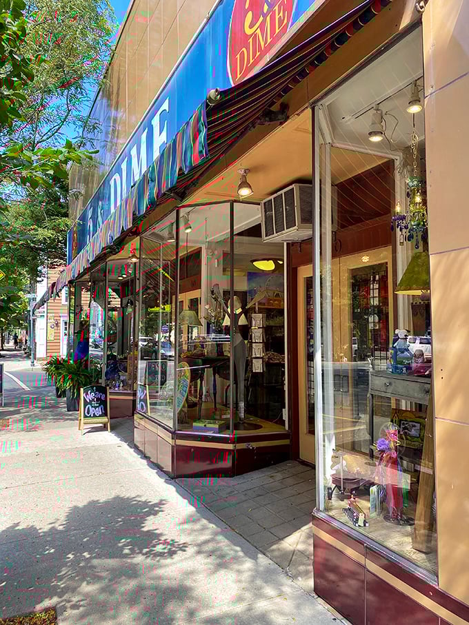 A Mano Galleries' storefront whispers promises of unique finds&mdash;part treasure chest, part time capsule, all temptation for the curious browser.