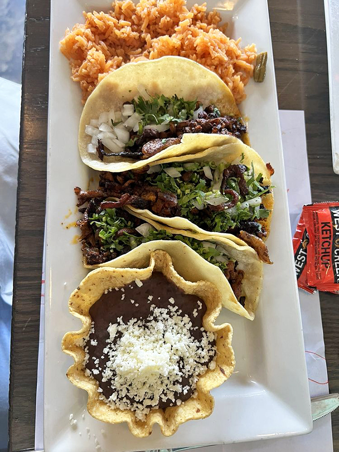 These street-style tacos don't just speak the language of authentic Mexican cuisine&mdash;they're practically giving a masterclass in it.