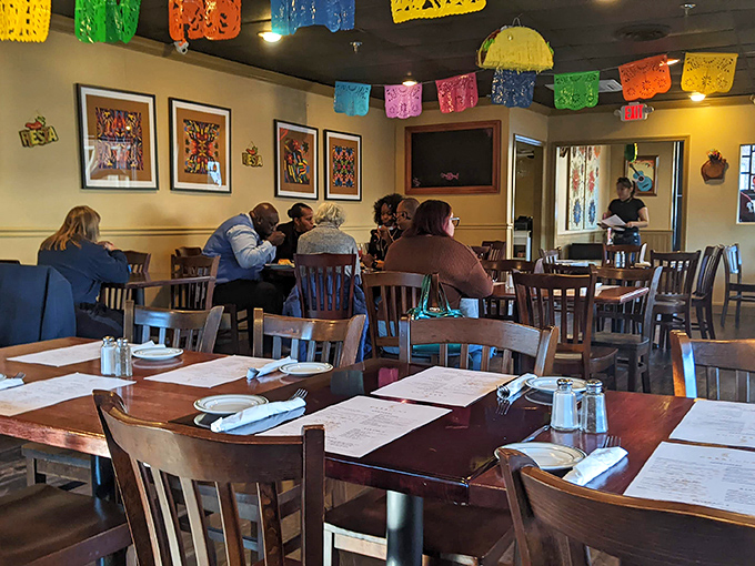 Casa Luna draws a diverse crowd with one thing in common&mdash;the universal language of "mmm" happening at every table.